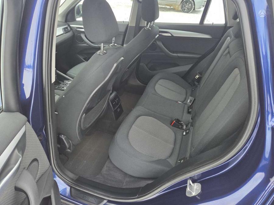 Blue BMW X1 2019 in Utena, with an engine capacity of 2.00 L and mileage of 138 thousand km for 13850 €, photo 13 on AUTOMOTO.COM.LV