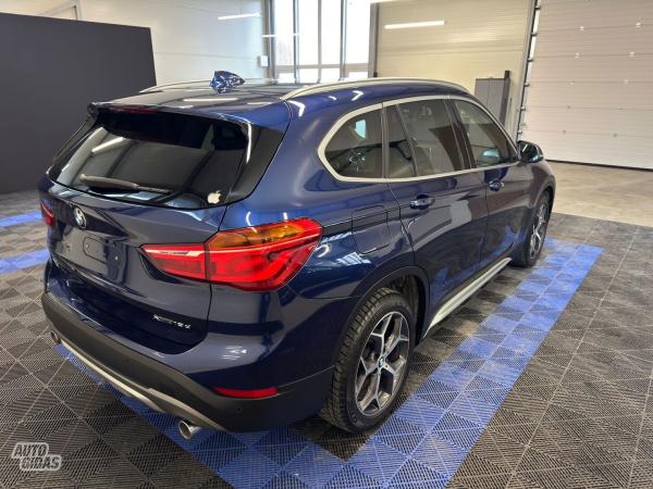 Blue BMW X1 2019 in Kaunas, with an engine capacity of 2.00 L and mileage of 198 thousand km for 15900 €, photo 6 on AUTOMOTO.COM.LV
