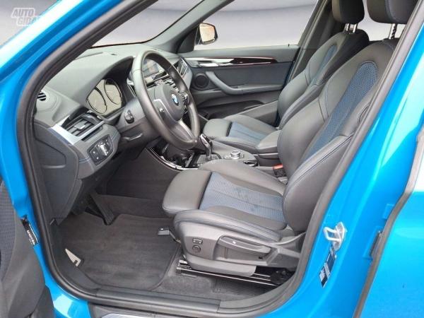 Blue BMW X1 2020 in Kaunas, with an engine capacity of 2.00 L and mileage of 47 thousand km for 32144 €, photo 6 on AUTOMOTO.COM.LV