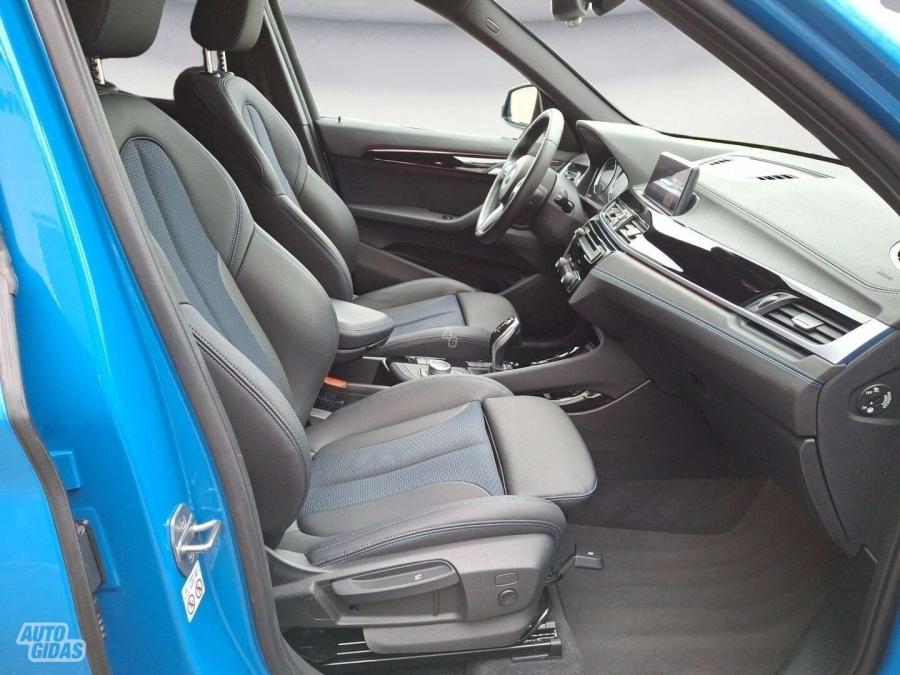 Blue BMW X1 2020 in Kaunas, with an engine capacity of 2.00 L and mileage of 47 thousand km for 32144 €, photo 7 on AUTOMOTO.COM.LV