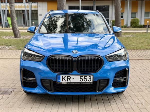 Zils BMW X1 2020 Ogre, ar dzinēja tilpumu 1.50 L un nobraukumu 150 tūkst. km par 22950 €, foto 4 vietnē AUTOMOTO.COM.LV