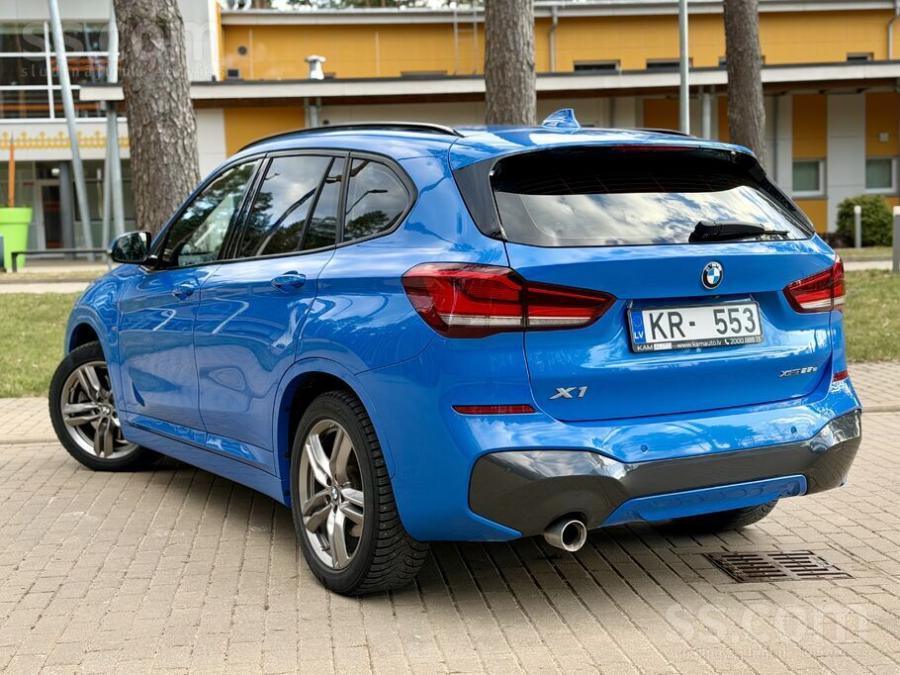 Zils BMW X1 2020 Ogre, ar dzinēja tilpumu 1.50 L un nobraukumu 150 tūkst. km par 22950 €, foto 9 vietnē AUTOMOTO.COM.LV