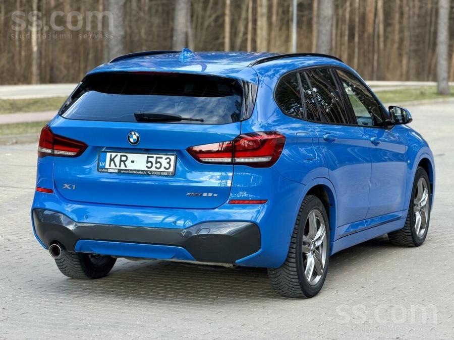 Zils BMW X1 2020 Ogre, ar dzinēja tilpumu 1.50 L un nobraukumu 150 tūkst. km par 22950 €, foto 15 vietnē AUTOMOTO.COM.LV