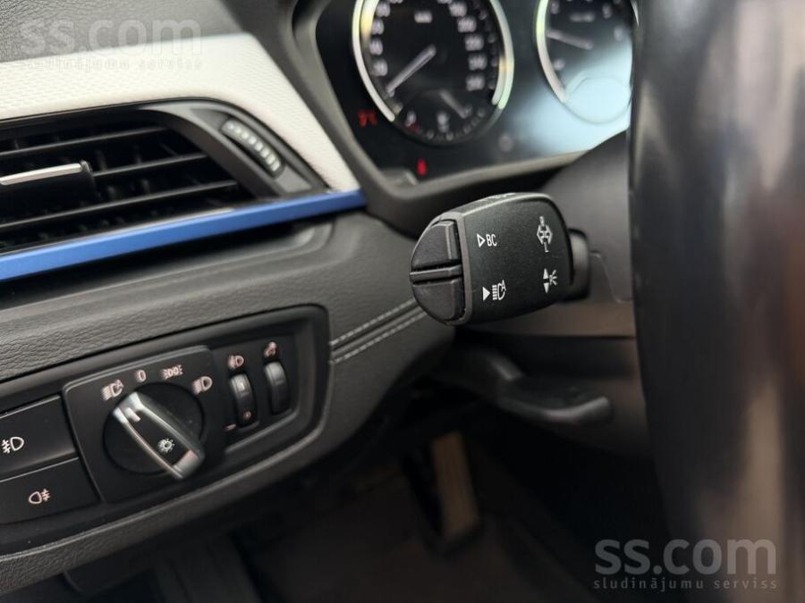 Zils BMW X1 2020 Ogre, ar dzinēja tilpumu 1.50 L un nobraukumu 150 tūkst. km par 22950 €, foto 30 vietnē AUTOMOTO.COM.LV