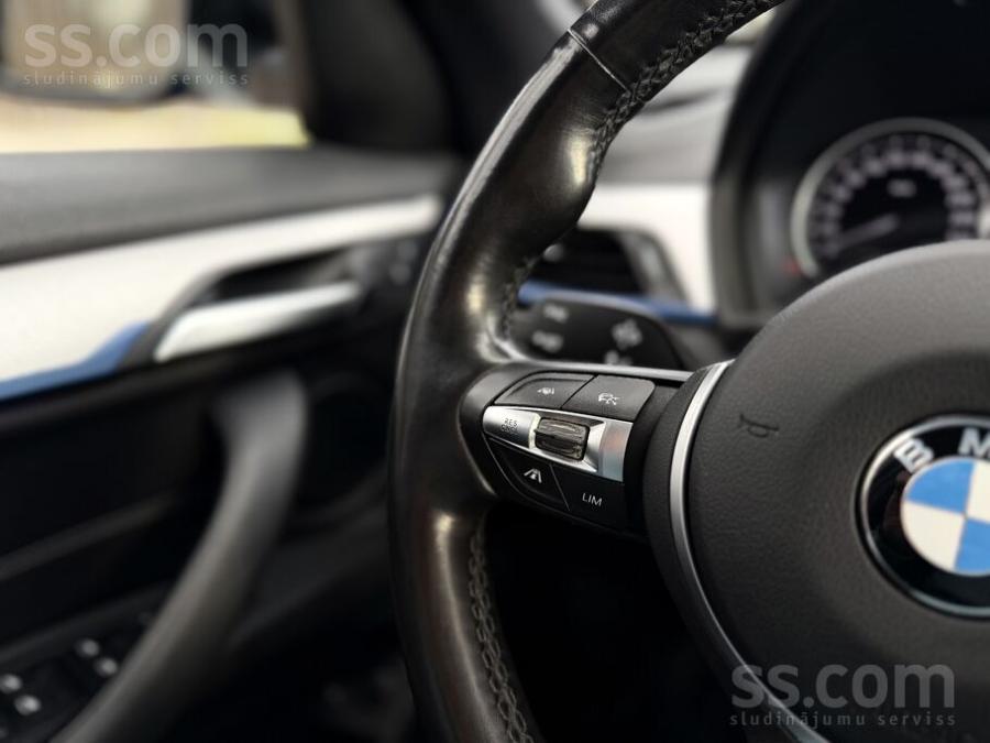 Zils BMW X1 2020 Ogre, ar dzinēja tilpumu 1.50 L un nobraukumu 150 tūkst. km par 22950 €, foto 32 vietnē AUTOMOTO.COM.LV