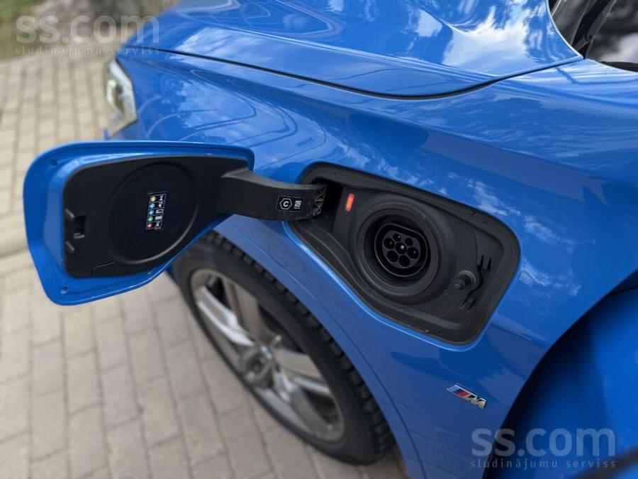 Zils BMW X1 2020 Ogre, ar dzinēja tilpumu 1.50 L un nobraukumu 150 tūkst. km par 22950 €, foto 34 vietnē AUTOMOTO.COM.LV