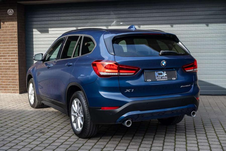 Blue BMW X1 2021 in Marijampole, with an engine capacity of 2.00 L and mileage of 250 thousand km for 16750 €, photo 9 on AUTOMOTO.COM.LV