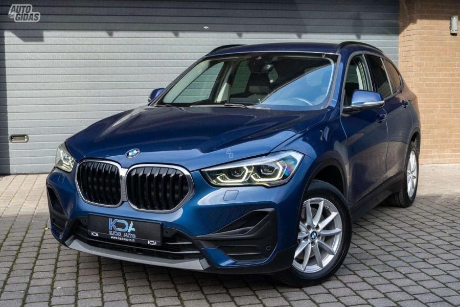 Blue BMW X1 2021 in Marijampole, with an engine capacity of 2.00 L and mileage of 250 thousand km for 16750 €, photo 4 on AUTOMOTO.COM.LV