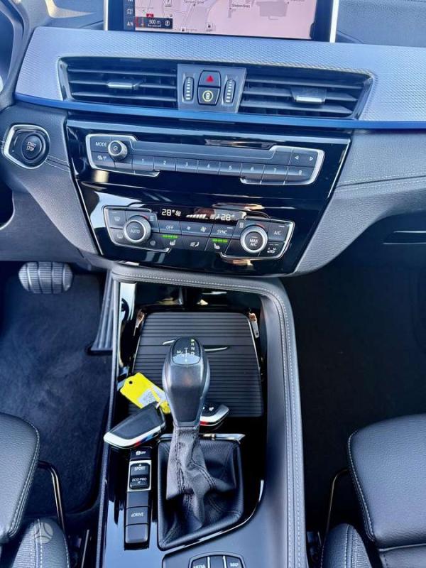 Blue BMW X1 2021 in Marijampole, with an engine capacity of 1.50 L and mileage of 140 thousand km for 20200 €, photo 11 on AUTOMOTO.COM.LV