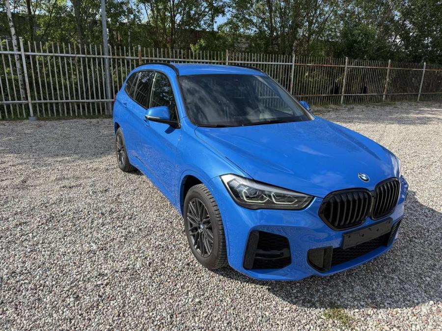 Blue BMW X1 2021 in Marijampole, with an engine capacity of 1.50 L and mileage of 140 thousand km for 19400 €, photo 3 on AUTOMOTO.COM.LV