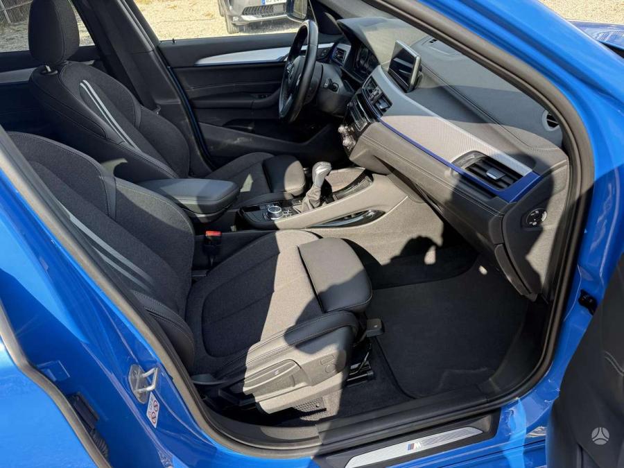 Blue BMW X1 2021 in Marijampole, with an engine capacity of 1.50 L and mileage of 140 thousand km for 19400 €, photo 20 on AUTOMOTO.COM.LV