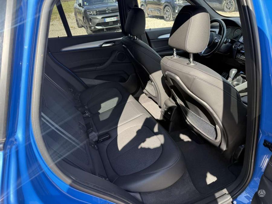 Blue BMW X1 2021 in Marijampole, with an engine capacity of 1.50 L and mileage of 140 thousand km for 19400 €, photo 22 on AUTOMOTO.COM.LV