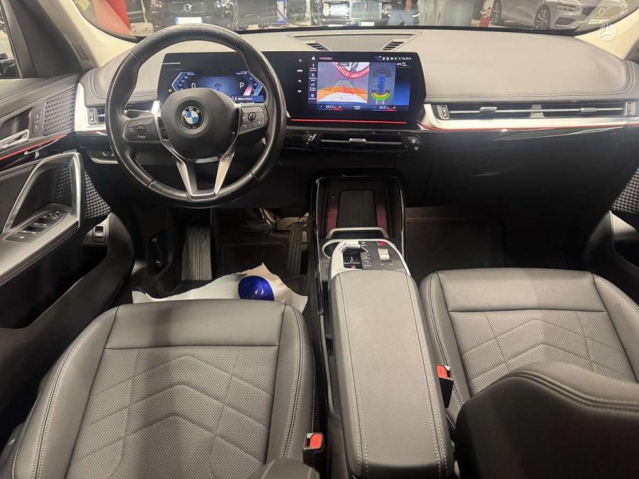 Blue BMW X1 2022 in Vilnius, with an engine capacity of 2.00 L and mileage of 186 thousand km for 28435 €, photo 12 on AUTOMOTO.COM.LV