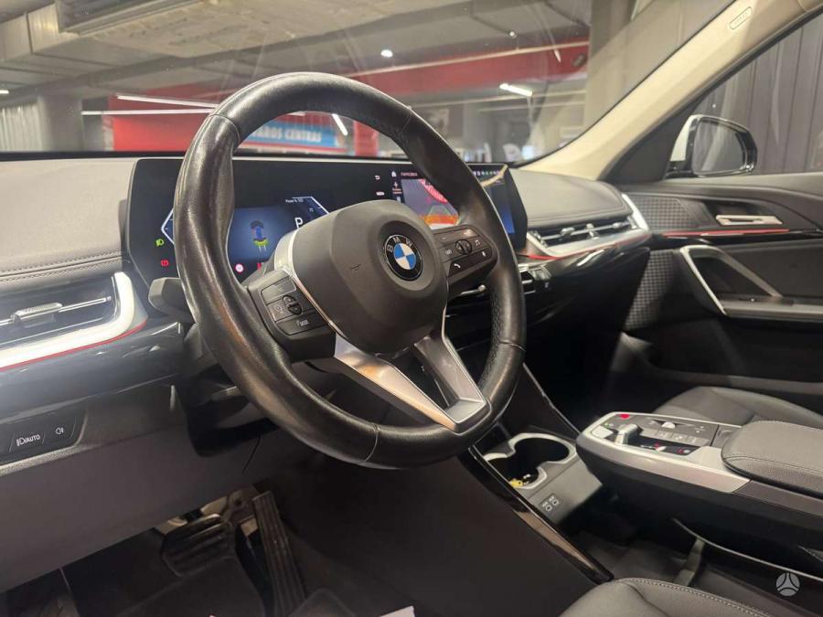 Blue BMW X1 2022 in Vilnius, with an engine capacity of 2.00 L and mileage of 186 thousand km for 28435 €, photo 13 on AUTOMOTO.COM.LV