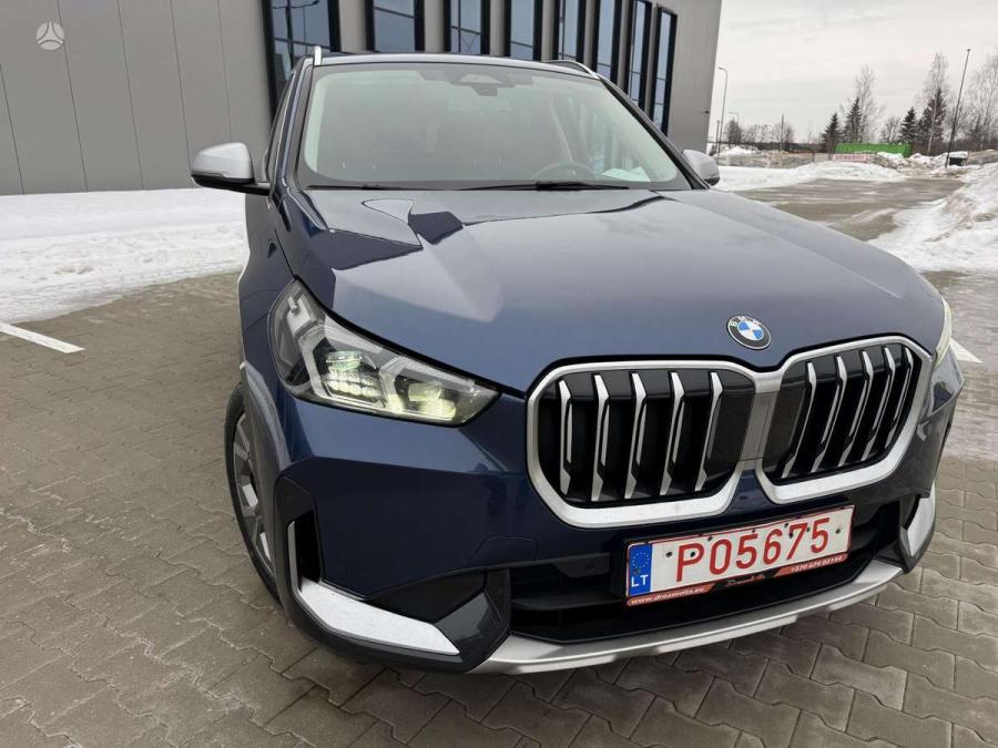 Blue BMW X1 2022 in Vilnius, with an engine capacity of 2.00 L and mileage of 186 thousand km for 28435 €, photo 32 on AUTOMOTO.COM.LV