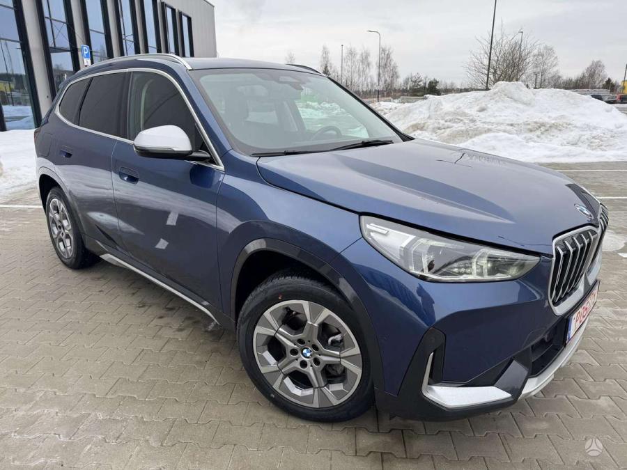 Blue BMW X1 2022 in Vilnius, with an engine capacity of 2.00 L and mileage of 186 thousand km for 28435 €, photo 33 on AUTOMOTO.COM.LV