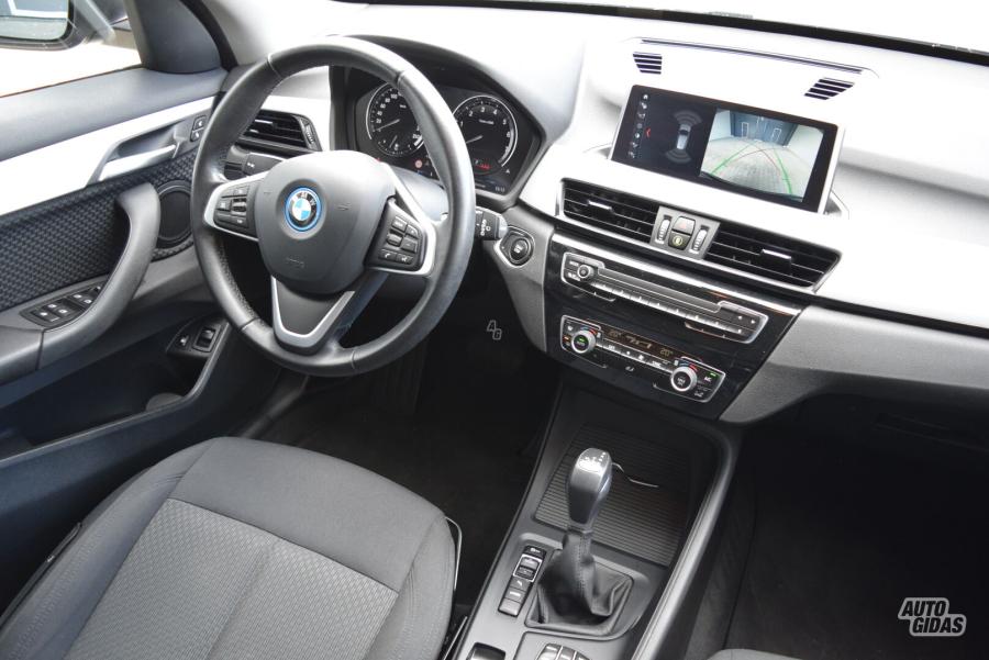 Blue BMW X1 2022 in Vilnius, with an engine capacity of 1.50 L and mileage of 109 thousand km for 17300 €, photo 14 on AUTOMOTO.COM.LV