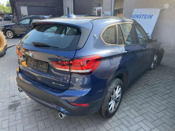 Zils BMW X1 2022 Šakiai, ar dzinēja tilpumu 2.00 L un nobraukumu 74 tūkst. km par 6999 €, foto 2 vietnē AUTOMOTO.COM.LV