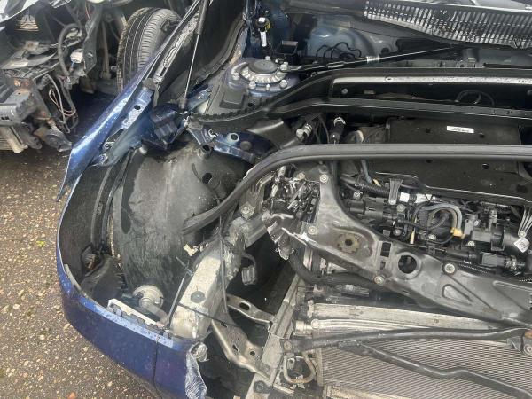 Zils BMW X1 2022 Šakiai, ar dzinēja tilpumu 2.00 L un nobraukumu 74 tūkst. km par 6999 €, foto 8 vietnē AUTOMOTO.COM.LV