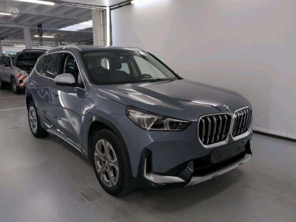 Blue BMW X1 2022 in Vilnius, with an engine capacity of 1.50 L and mileage of 134 thousand km for 27105 €, photo 1 on AUTOMOTO.COM.LV