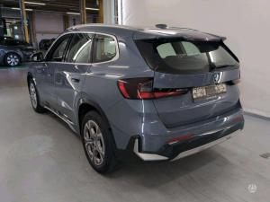 Blue BMW X1 2022 in Vilnius, with an engine capacity of 1.50 L and mileage of 134 thousand km for 27105 €, photo 5 on AUTOMOTO.COM.LV