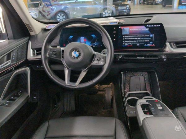 Blue BMW X1 2022 in Vilnius, with an engine capacity of 1.50 L and mileage of 134 thousand km for 27105 €, photo 7 on AUTOMOTO.COM.LV