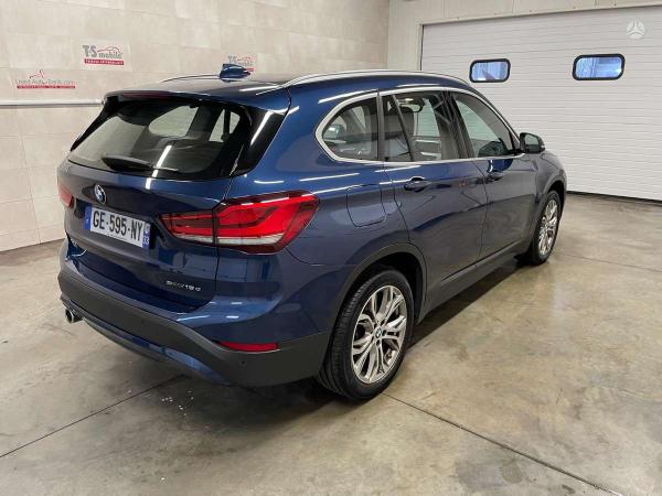 Blue BMW X1 2022 in Marijampole, with an engine capacity of 1.50 L and mileage of 178 thousand km for 16154 €, photo 4 on AUTOMOTO.COM.LV