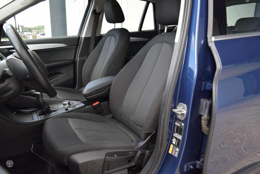 Blue BMW X1 2022 in Vilnius, with an engine capacity of 1.50 L and mileage of 109 thousand km for 16500 €, photo 10 on AUTOMOTO.COM.LV