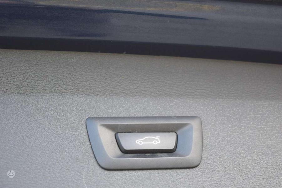 Blue BMW X1 2022 in Vilnius, with an engine capacity of 1.50 L and mileage of 109 thousand km for 16500 €, photo 30 on AUTOMOTO.COM.LV