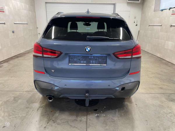 Blue BMW X1 2022 in Marijampole, with an engine capacity of 1.50 L and mileage of 103 thousand km for 19602 €, photo 5 on AUTOMOTO.COM.LV