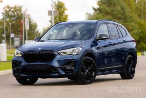 Zils BMW X1 2022 Jelgava, ar dzinēja tilpumu 1.50 L un nobraukumu 0 tūkst. km par 17500 €, foto  vietnē AUTOMOTO.COM.LV