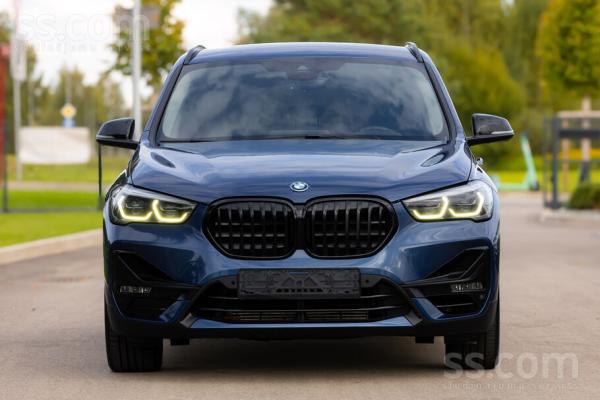 Zils BMW X1 2022 Jelgava, ar dzinēja tilpumu 1.50 L un nobraukumu 0 tūkst. km par 17500 €, foto 3 vietnē AUTOMOTO.COM.LV