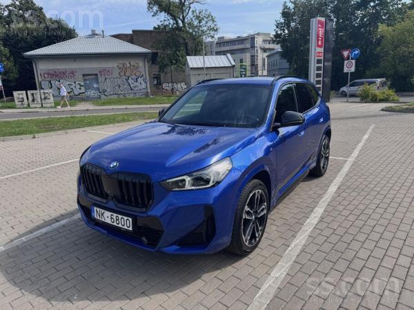 Zils BMW X1 2023 Rīga, ar dzinēja tilpumu 1.50 L un nobraukumu 29 tūkst. km par 38000 €, foto 1 vietnē AUTOMOTO.COM.LV