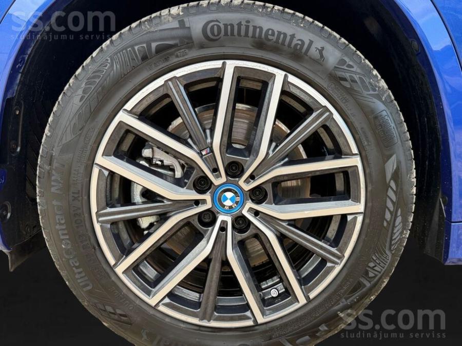 Blue BMW X1 2023 in Riga, with an engine capacity of 1.50 L and mileage of 104 thousand km for 35900 €, photo 16 on AUTOMOTO.COM.LV