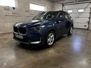 Blue BMW X1 2023 in Marijampole, with an engine capacity of 1.50 L and mileage of 107 thousand km for 30855 €, photo  on AUTOMOTO.COM.LV