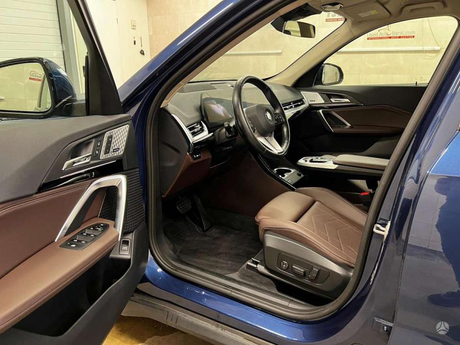 Blue BMW X1 2023 in Marijampole, with an engine capacity of 1.50 L and mileage of 107 thousand km for 30855 €, photo 8 on AUTOMOTO.COM.LV