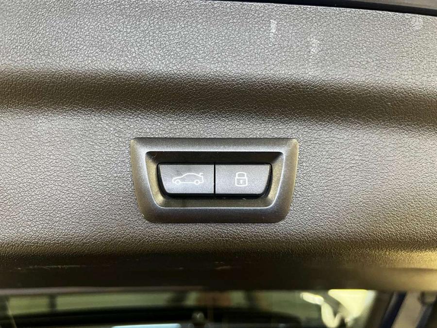 Blue BMW X1 2023 in Marijampole, with an engine capacity of 1.50 L and mileage of 107 thousand km for 30855 €, photo 23 on AUTOMOTO.COM.LV