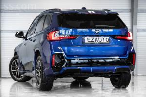 Blue BMW X1 2024 in Tukums, with an engine capacity of 1.50 L and mileage of 0 thousand km for 45500 €, photo 10 on AUTOMOTO.COM.LV