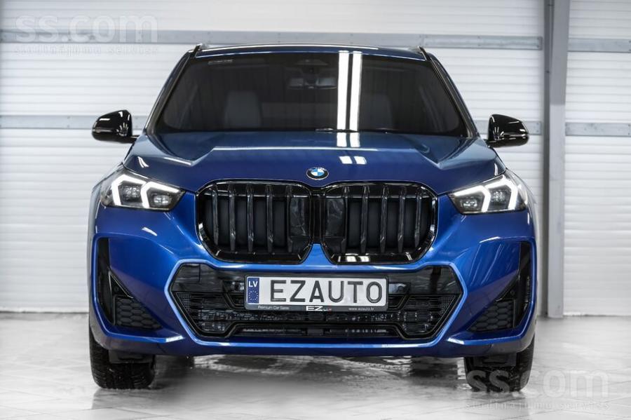 Blue BMW X1 2024 in Tukums, with an engine capacity of 1.50 L and mileage of 0 thousand km for 45500 €, photo 11 on AUTOMOTO.COM.LV