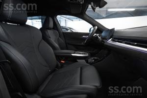 Blue BMW X1 2024 in Tukums, with an engine capacity of 1.50 L and mileage of 0 thousand km for 45500 €, photo 14 on AUTOMOTO.COM.LV