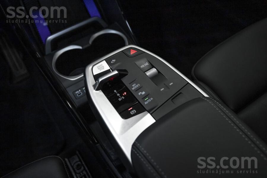 Blue BMW X1 2024 in Tukums, with an engine capacity of 1.50 L and mileage of 0 thousand km for 45500 €, photo 19 on AUTOMOTO.COM.LV