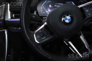 Blue BMW X1 2024 in Tukums, with an engine capacity of 1.50 L and mileage of 0 thousand km for 45500 €, photo 24 on AUTOMOTO.COM.LV