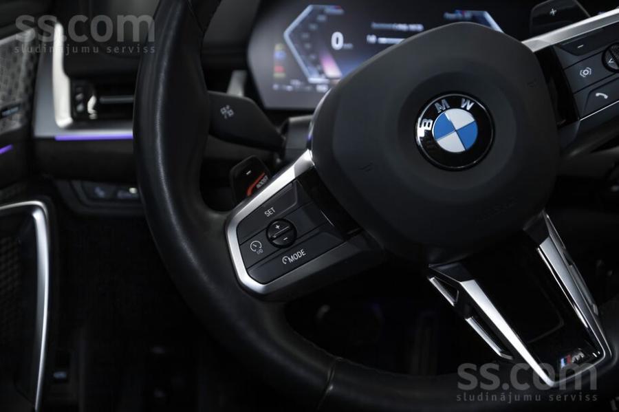 Blue BMW X1 2024 in Tukums, with an engine capacity of 1.50 L and mileage of 0 thousand km for 45500 €, photo 24 on AUTOMOTO.COM.LV