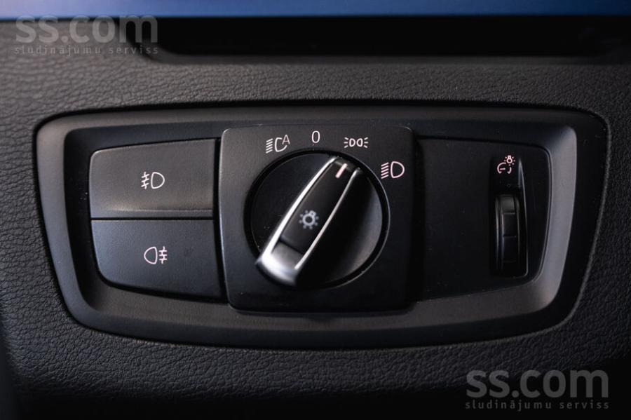 Zils BMW X1 2016 Rīga, ar dzinēja tilpumu 2.00 L un nobraukumu 152 tūkst. km par 15990 €, foto 22 vietnē AUTOMOTO.COM.LV