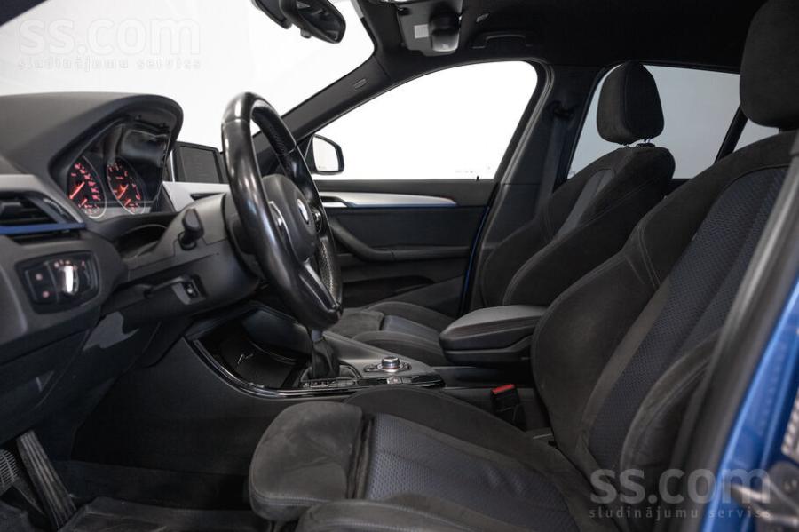 Zils BMW X1 2016 Rīga, ar dzinēja tilpumu 2.00 L un nobraukumu 152 tūkst. km par 15990 €, foto 24 vietnē AUTOMOTO.COM.LV