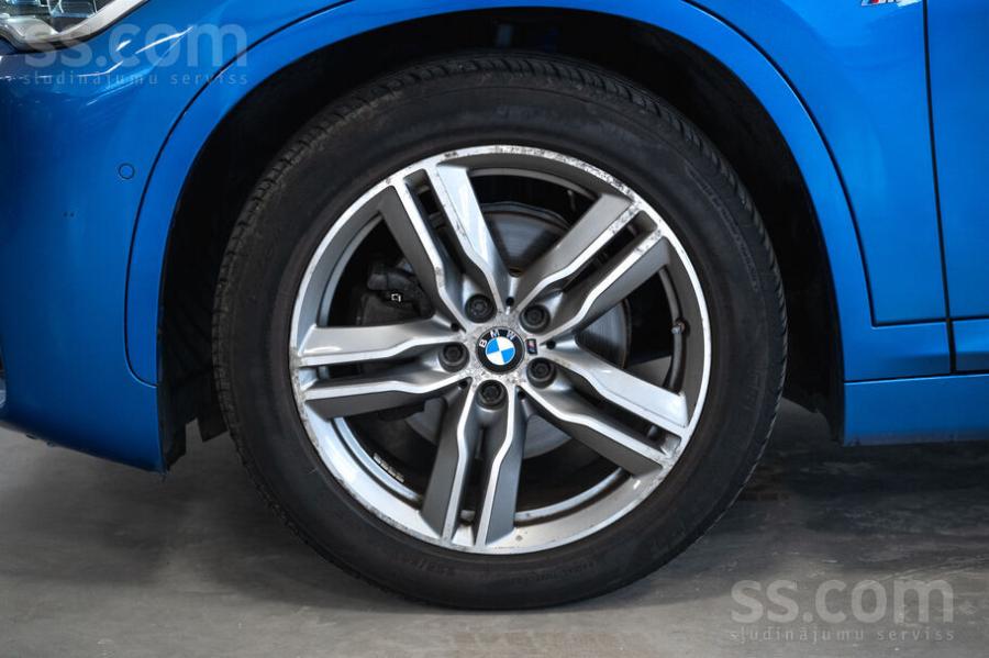 Zils BMW X1 2016 Rīga, ar dzinēja tilpumu 2.00 L un nobraukumu 152 tūkst. km par 15990 €, foto 46 vietnē AUTOMOTO.COM.LV