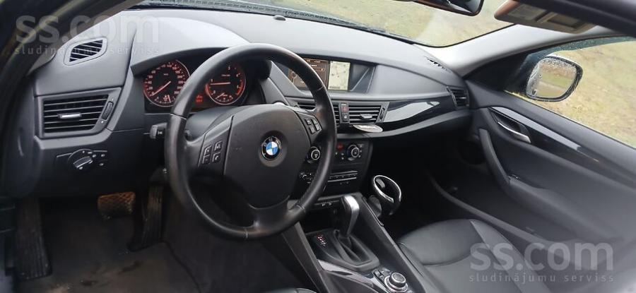 Zils BMW X1 2012 Bauska, ar dzinēja tilpumu 2.00 L un nobraukumu 220 tūkst. km par 8700 €, foto 9 vietnē AUTOMOTO.COM.LV