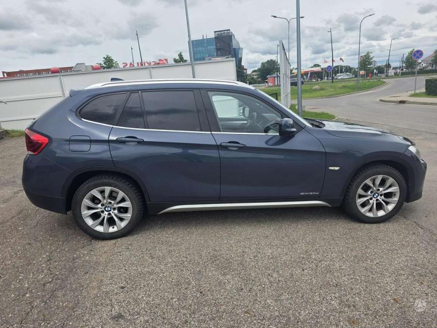 Blue BMW X1 2012 in Alytus, with an engine capacity of 2.00 L and mileage of 286 thousand km for 6500 €, photo 7 on AUTOMOTO.COM.LV