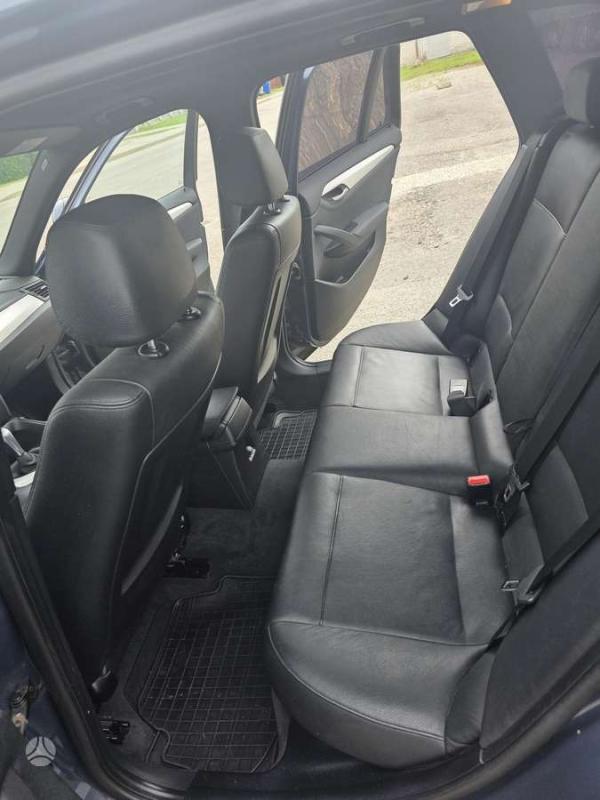 Blue BMW X1 2012 in Alytus, with an engine capacity of 2.00 L and mileage of 286 thousand km for 6500 €, photo 10 on AUTOMOTO.COM.LV