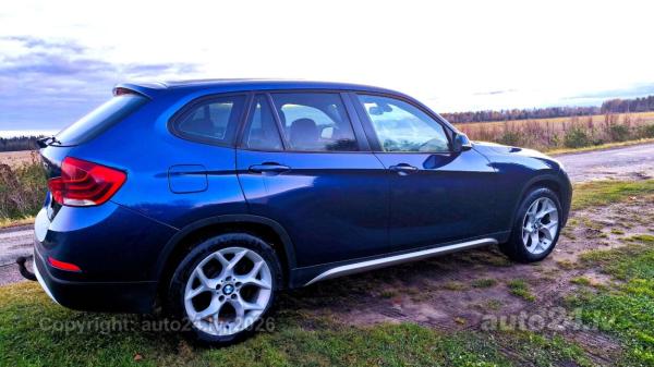 Zils BMW X1 2013 Tallina, ar dzinēja tilpumu 2.00 L un nobraukumu 300 tūkst. km par 9500 €, foto 2 vietnē AUTOMOTO.COM.LV